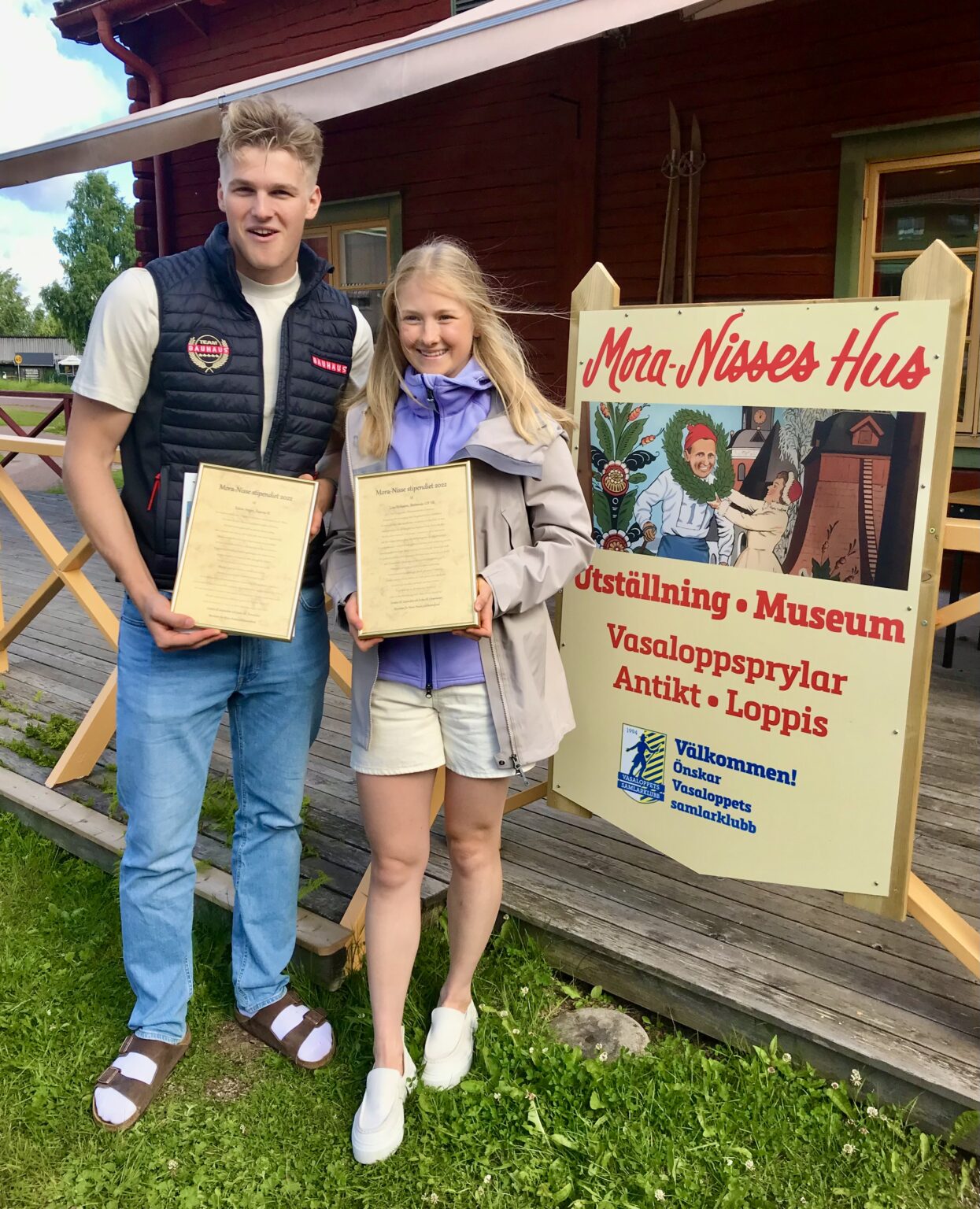 Mora-Nisse stipendiet 2022 till Lisa Eriksson och Edvin Anger! – IFK Mora